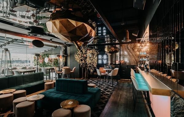 Left Bank Melbourne Restaurant & Cocktail Bar Review 2025